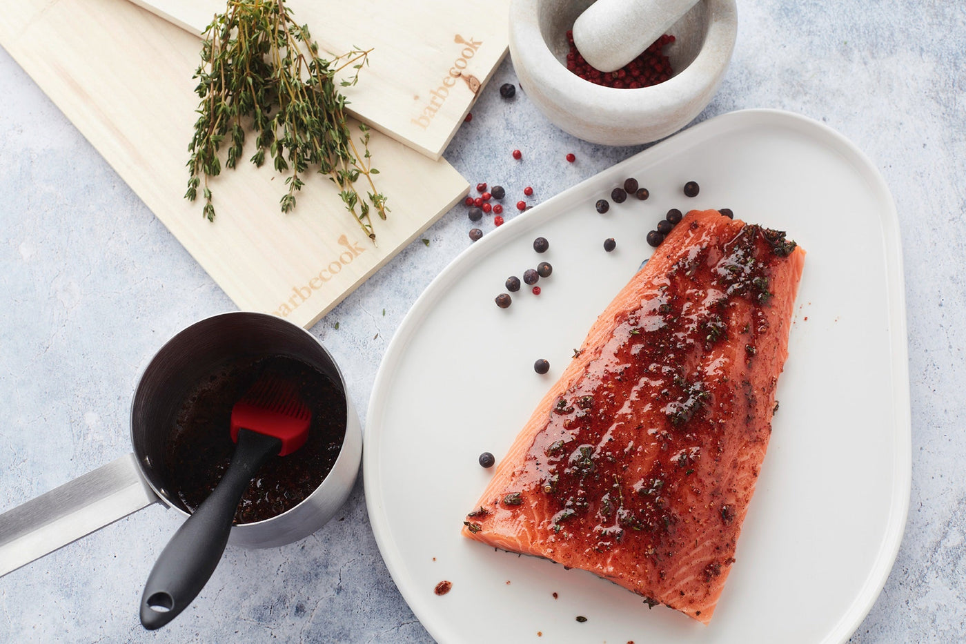 Cedar-plank smoked salmon – Barbecook